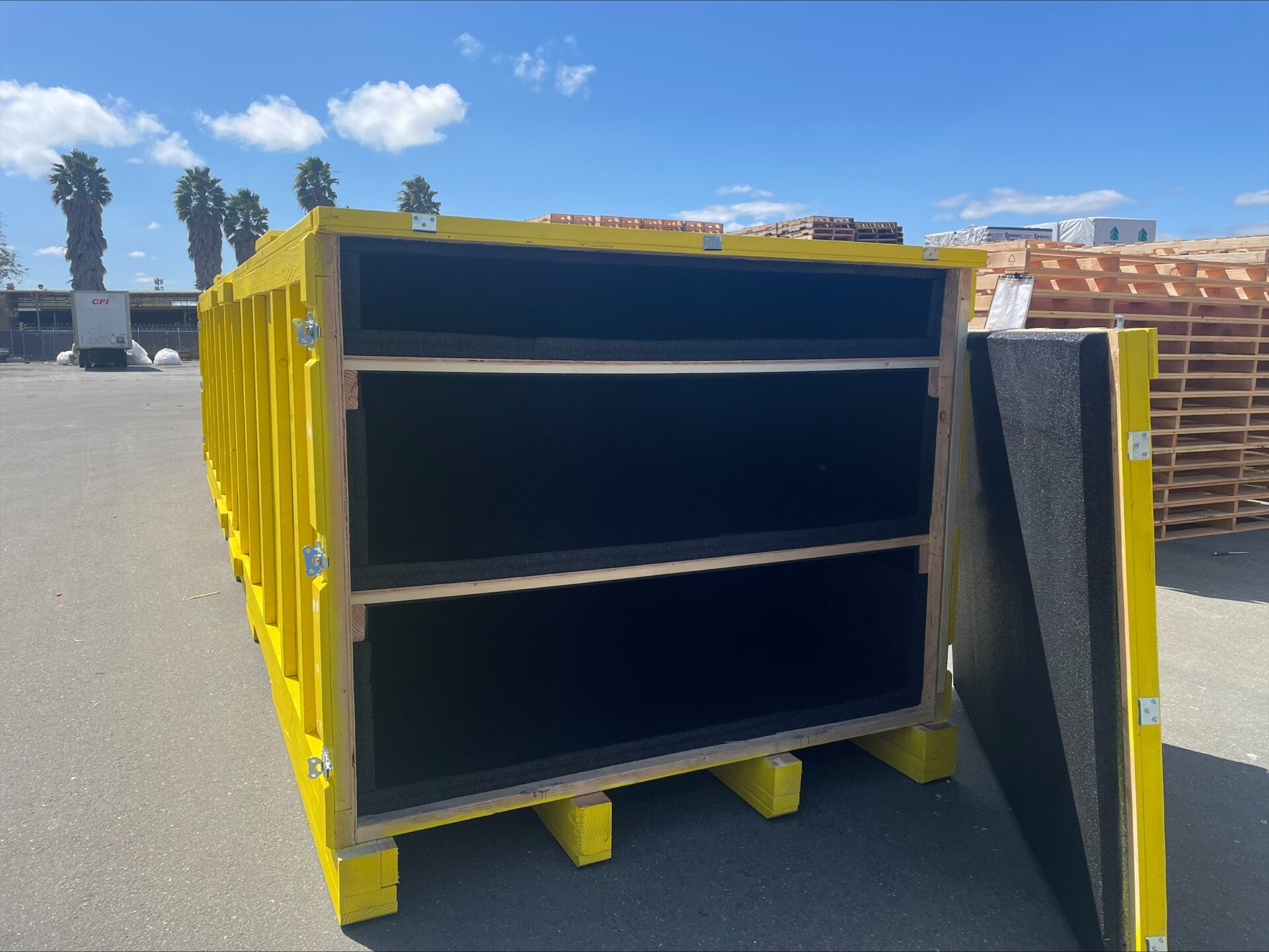 Ship our aircraft components to the Paris airshow in a Russian aircraft ...