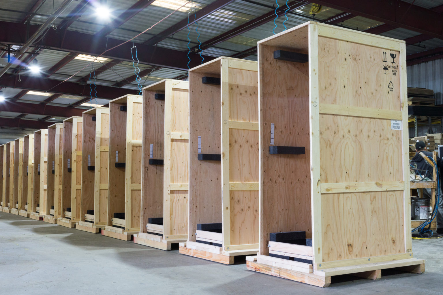 Save time with toolless data rack crates - Larson Packaging Company